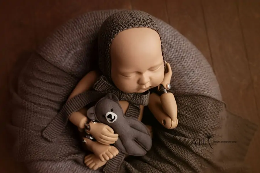 Newborn Photography Props: Tips on Creating Luxurious Setups Easily