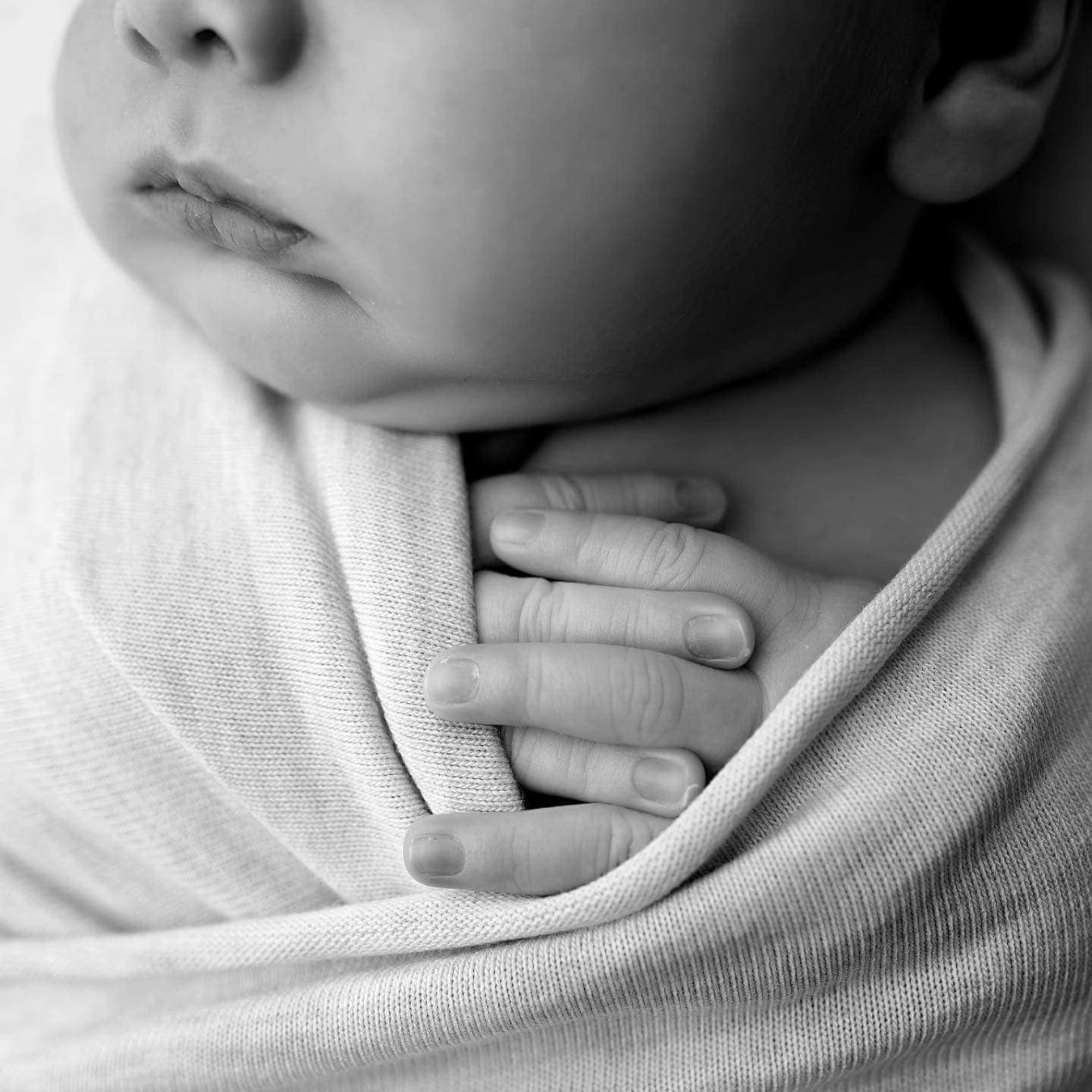 Newborn Wrapping Techniques Easy and Admirable | All Newborn Props